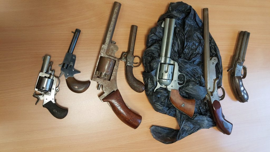Firearms handed in during London handgun amnesty - Armament Research ...