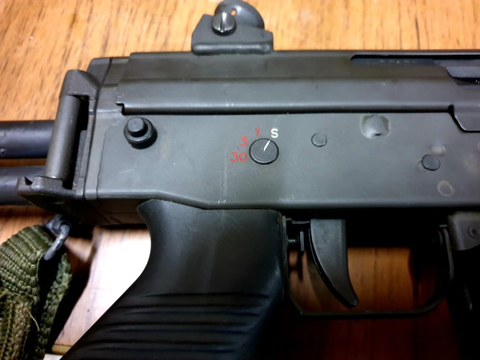 Chilean FAMAE SAF from Hellenic Police trials - Armament Research ...