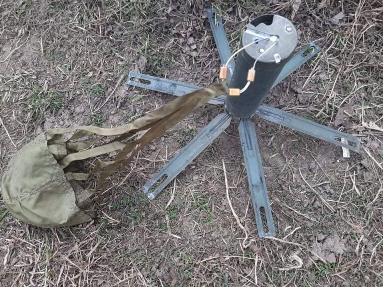 Russian POM-3 anti-personnel landmines documented in Ukraine (2022 ...