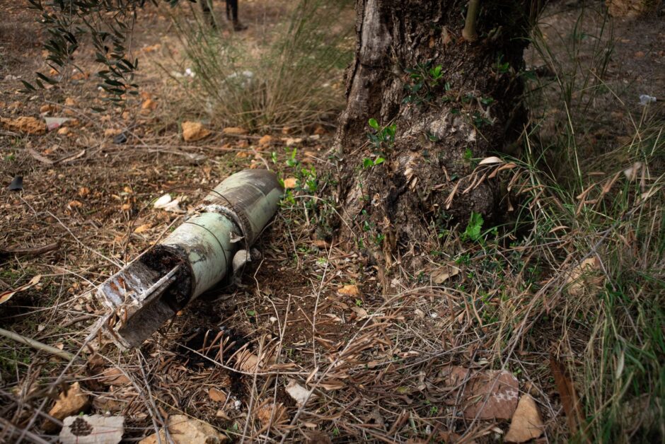 Differential identification of M825 WP and M150 HC smoke artillery ...